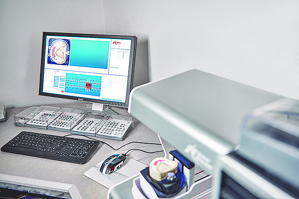 Laboratory Works with Dependable Manufacturer and Service Provider for ...
